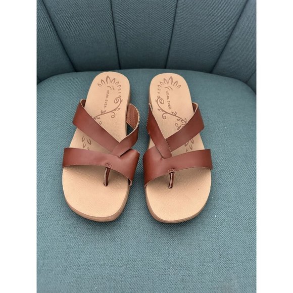 Wear Ever | Shoes | Wear Ever Womens Cirie Size 72 M Brown Thong ...